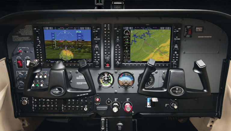 Top 5 Reasons Why Cessna 172 Skyhawk Is Best Aircraft For Pilot Training